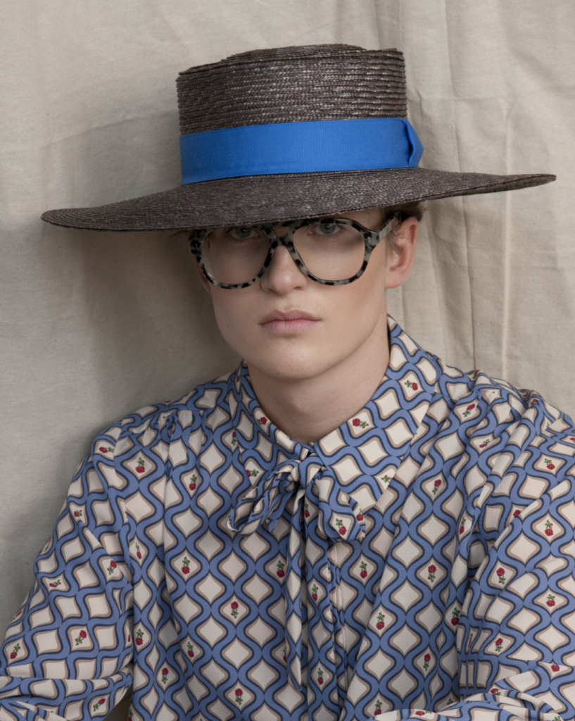 Anthony Peto e la funzione psicologica dei suoi cappelli. — Toh! Magazine