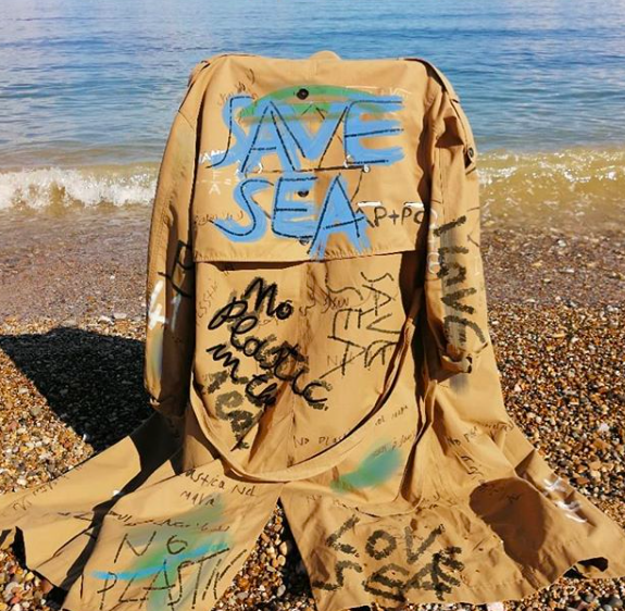 Chiara Catalano: una moda istintiva, ottimista e primitiva — Toh! Magazine