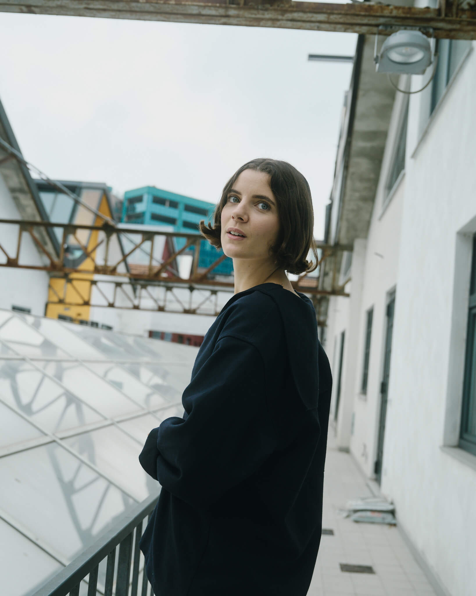 Anna Carol e la sua energia “Cinetica” — Toh! Magazine